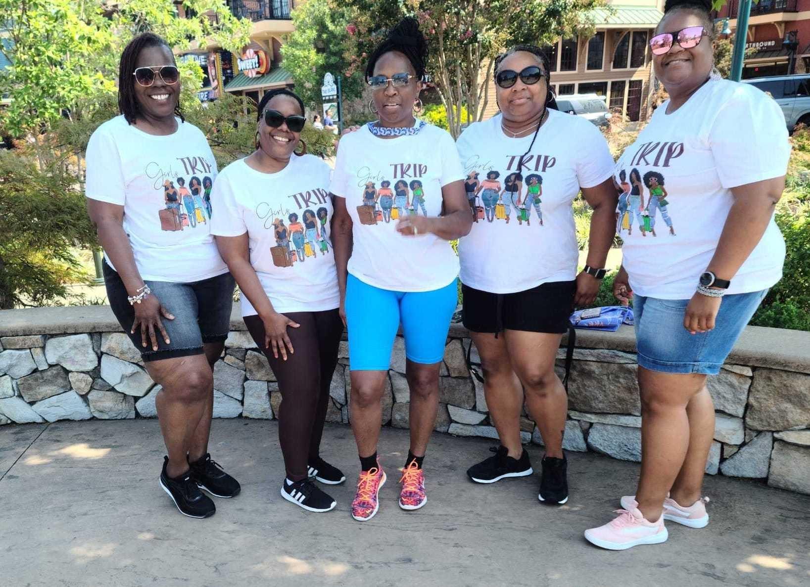 Gatlinburg Girls Retreat | Ladies & Luggage